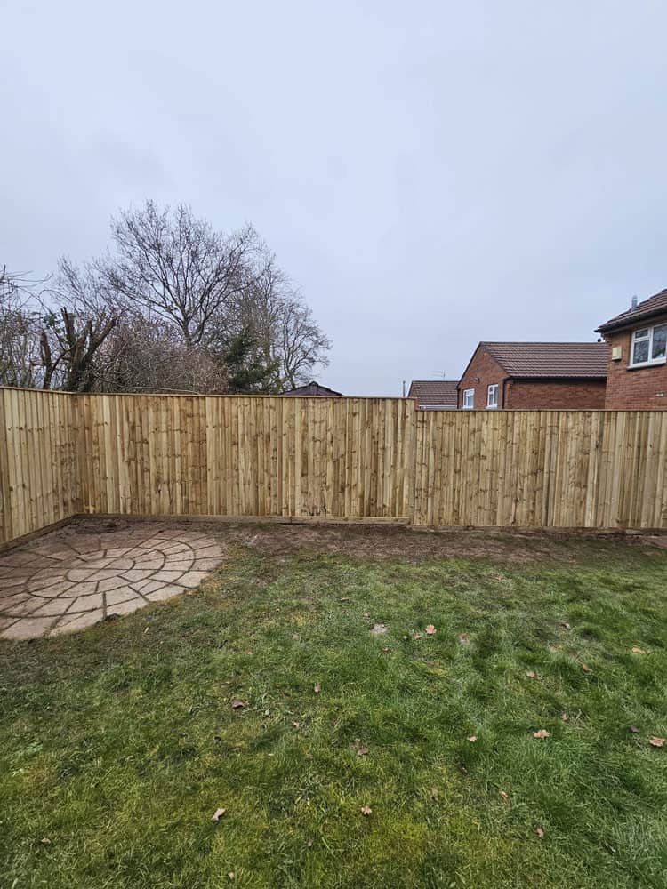 25 meters of feather edge Fencing in New Inn, Pontypool - D.R ...